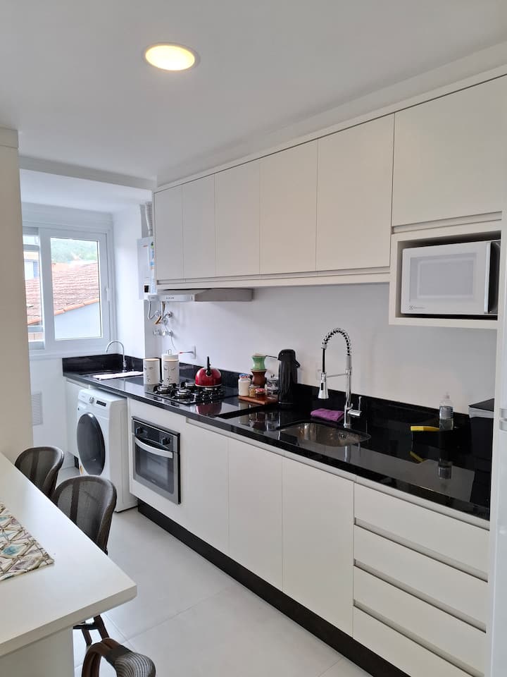 Apartamento 100 Metros Da Praia Canasvieiras - Florianópolis