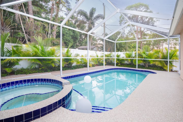 La Isla - Heated Pool Home In An Amazing Location! - Sarasota, FL