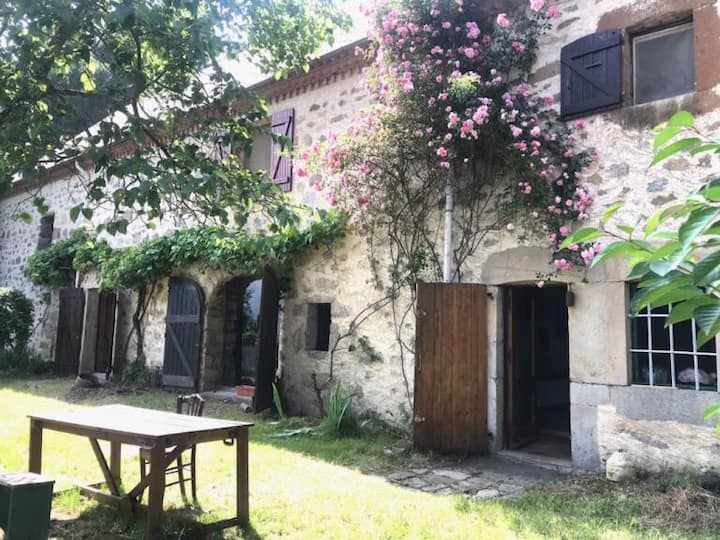 Très Belle Maison, Calme, Nature, Vue Magnifique. - La Mure