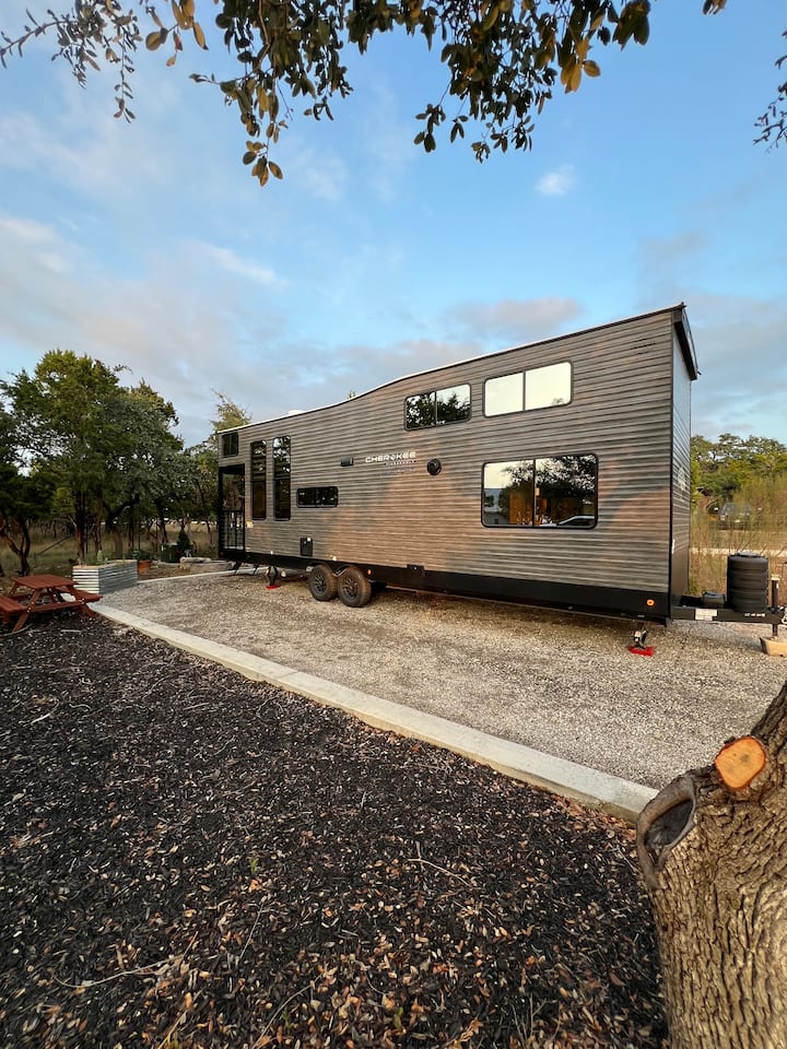 Blancobreeze – Luxury Rv | Pool + Clubhouse Access - Wimberley, TX