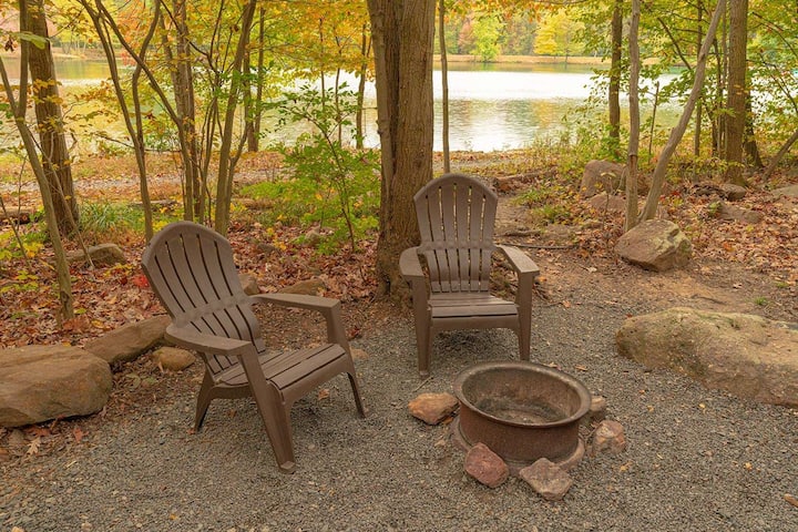 Lakeview Cabin With Resort Amenities - Morgantown, PA