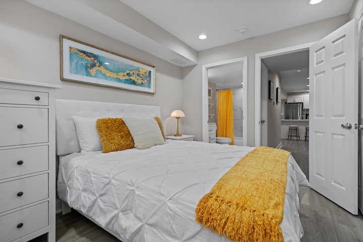 Stylish & Cozy Apartment Near Hopkins - 볼티모어