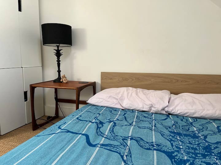 Location! Between Folkestone Central & Beach! - Folkestone