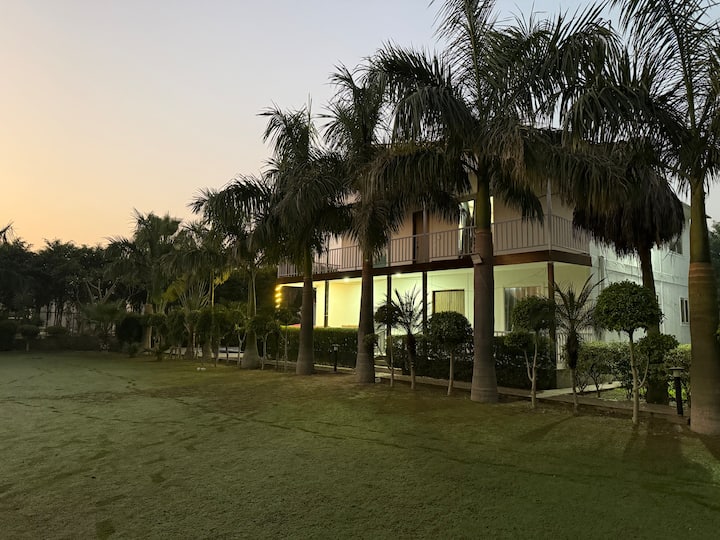 Manasvi Farm - Noida