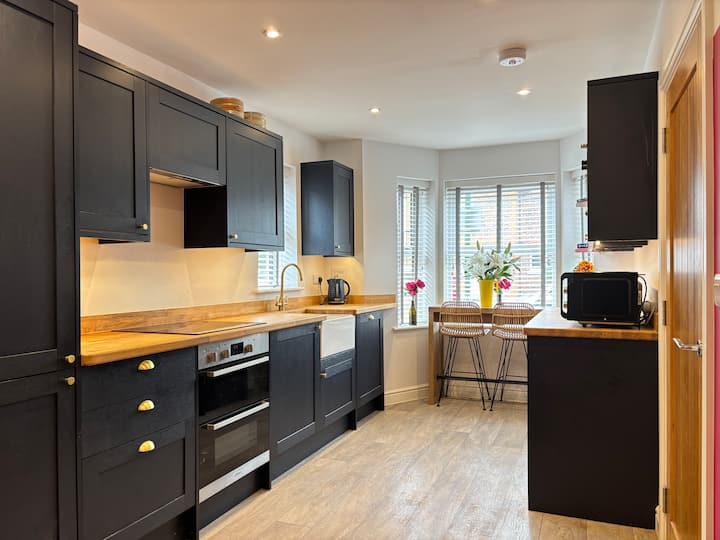 4br • 2.5ba • Fast Wi-fi • Free Parking • Garden - Knepp Castle Estate