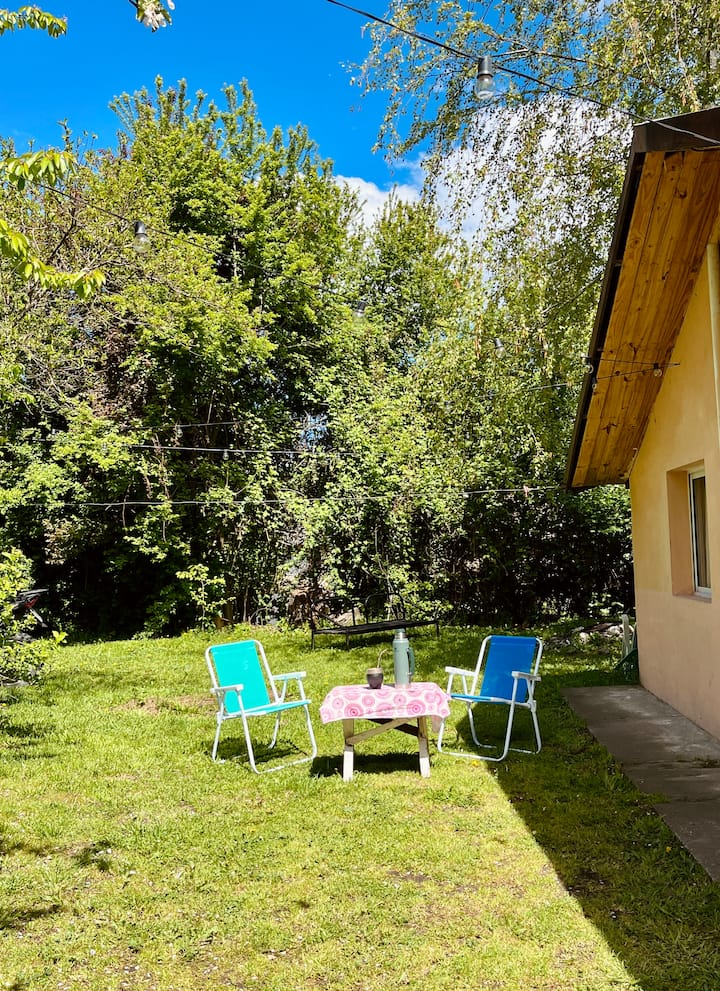 Mini Casa Acogedora Con Patio, Ideal Para Viajeros - El Bolsón