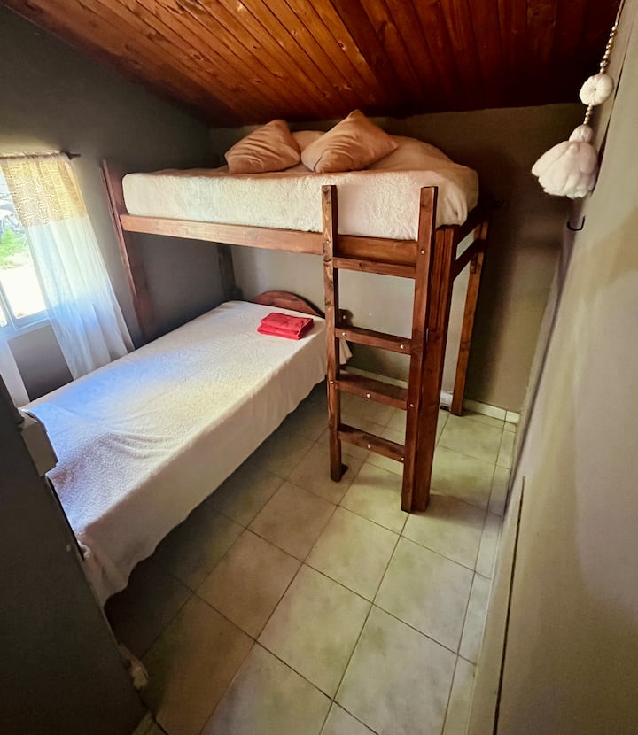 Mini Casa Acogedora Con Patio, Ideal Para Viajeros - El Bolsón