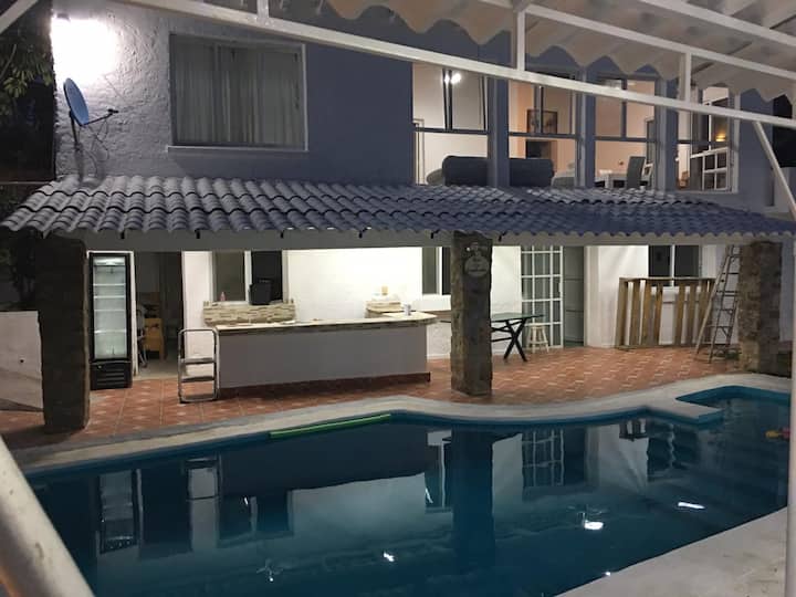 Casa A La Orilla Del Lago Para Hasta 20 Personas - Tequesquitengo