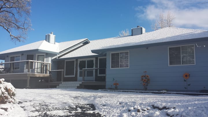 Lake Oasis At Pine Mountain Lake, Ca - Groveland, CA