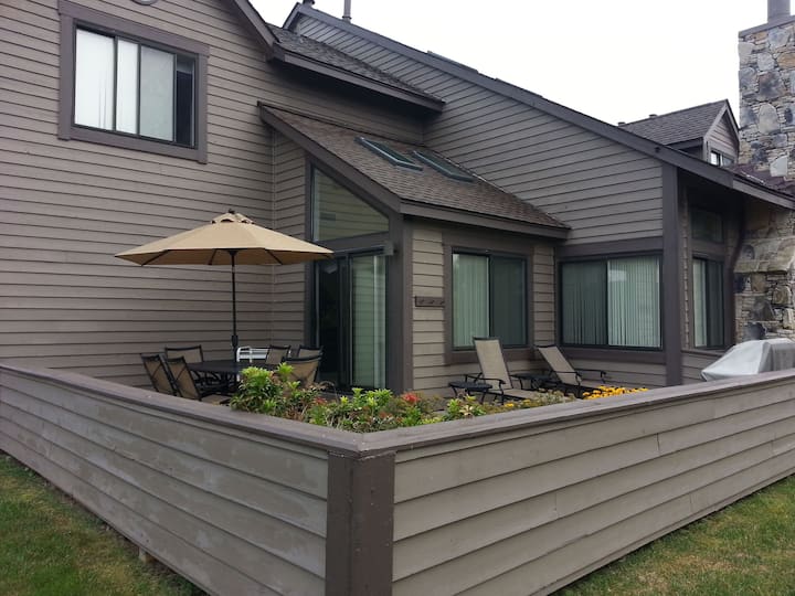 Spectacular! - Ski-in/ski-out 7 Springs/townhouse - Seven Springs, PA