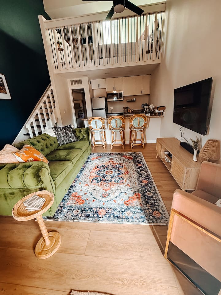 Chic Scottsdale Oasis With Pool, Gym & Pickleball! - Scottsdale, AZ