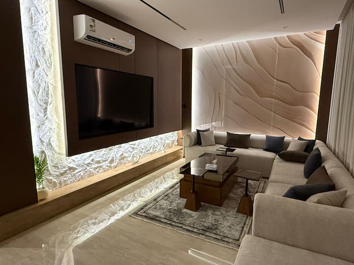 استمتع بإقامة فاخرة في شقة جديدة بتصميم عصري. - Riyadh