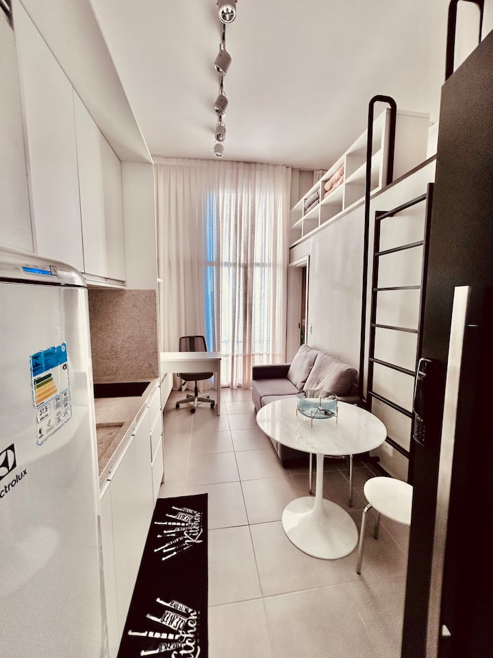 Loft Moderno No Hugo Lange • 1 Vaga - Curitiba