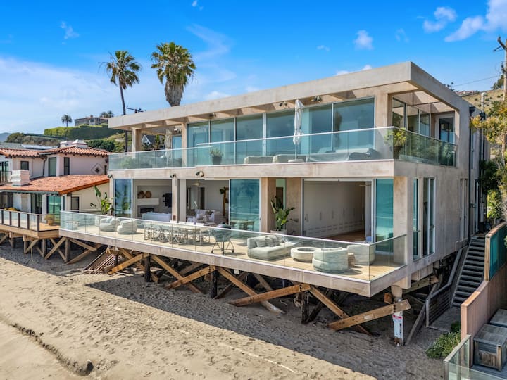 Malibu Harbour House Estate - Malibu, CA