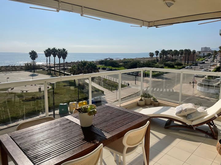 Apartamento Con Piscina Y Vista Al Mar - Daimús