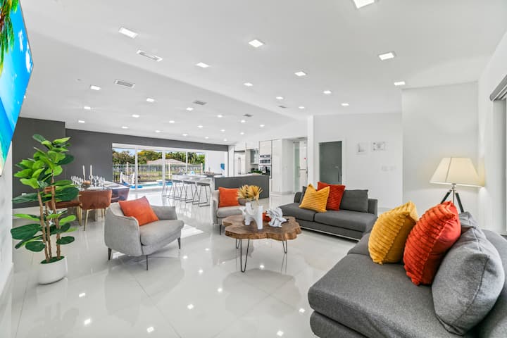 Miami Luxury Escape W/heated Pool_jacuzzi & Bbq - The Bahamas