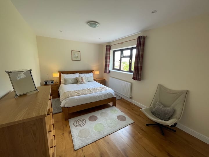 The Oaks, One Bedroom Accessible Bungalow - Frome