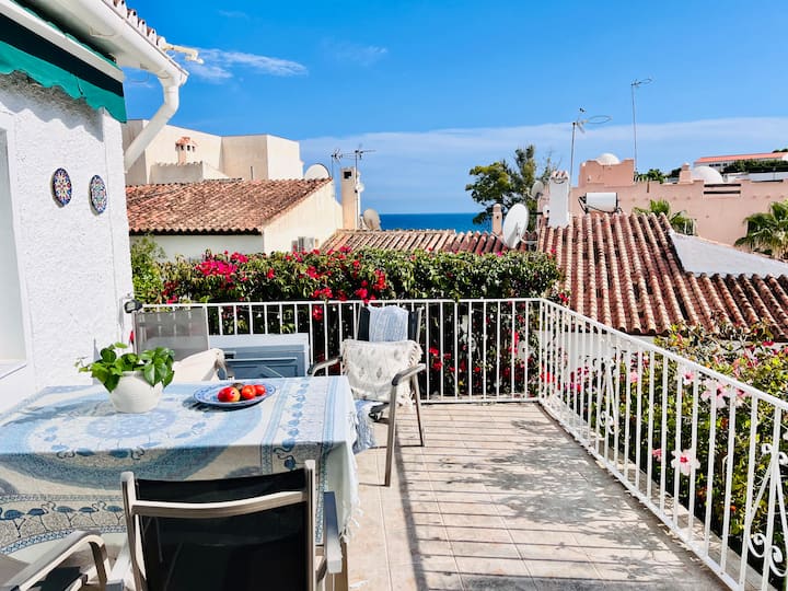 Toppenläge I Nerja. 150 Meter Till Burriana Beach - Nerja