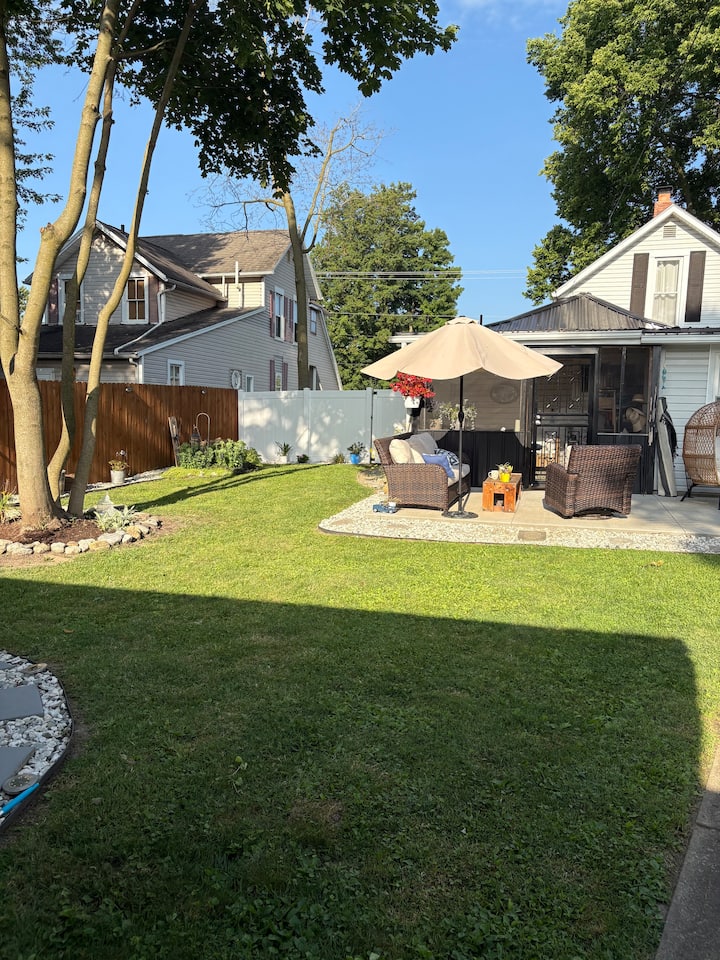 Tiny Farm Charm Cottage - Urbana, OH