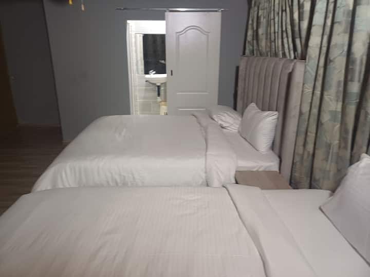 Triplet Room For 3 Guests At Blackwood. - Vereeniging