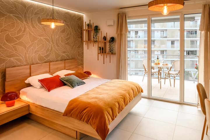 Sublime Appart Bord De Mer Piscine Sur Le Toit - St-Laurent-du-Var