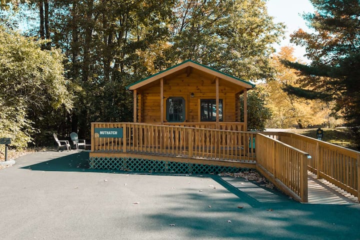 Nuthatch Cabin Resort Amenities - Morgantown, PA