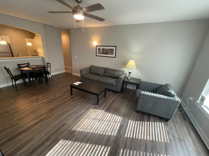 More Space Than Hotel Or Extended Stay! - Carmel, IN