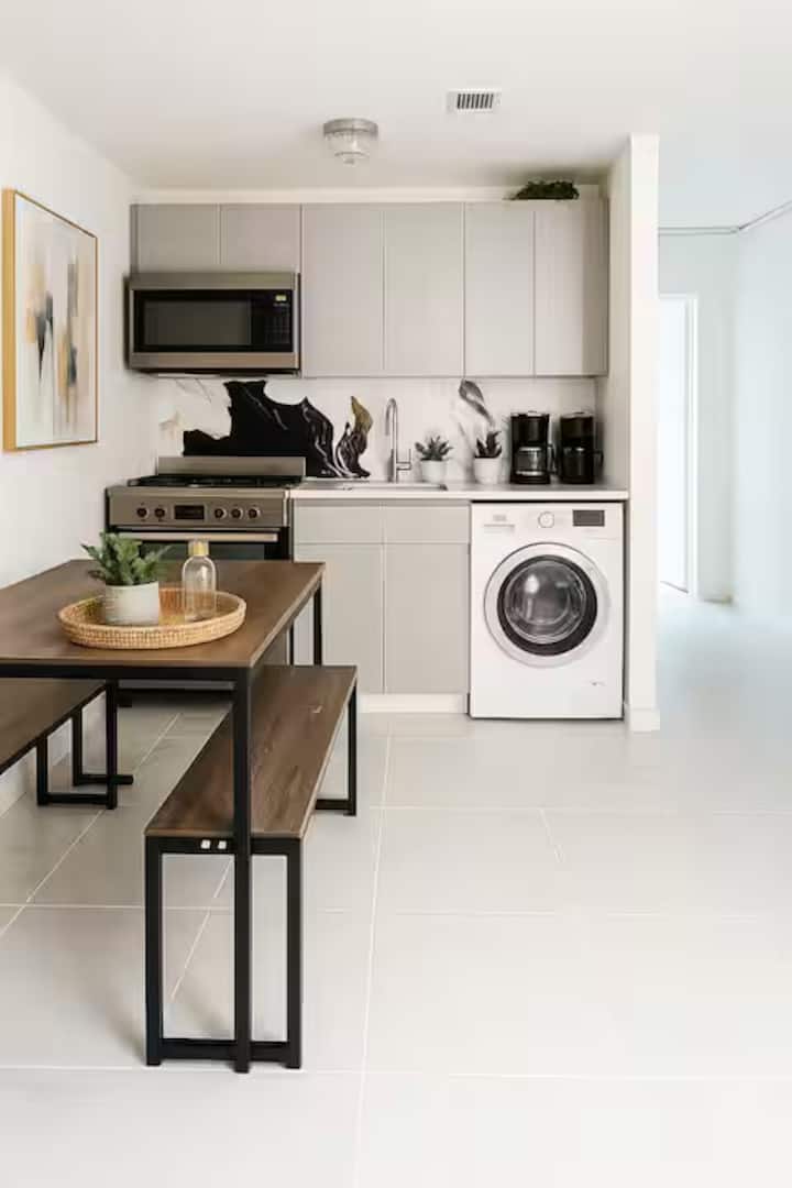 Downtown Jersey City 3br – Steps To Path & Nyc - Hoboken, NJ