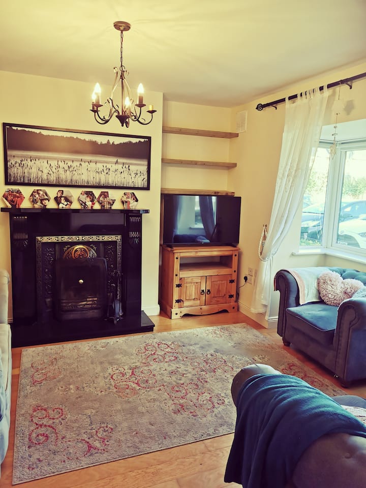 House With Garden In Historic Seaside Town - Cobh