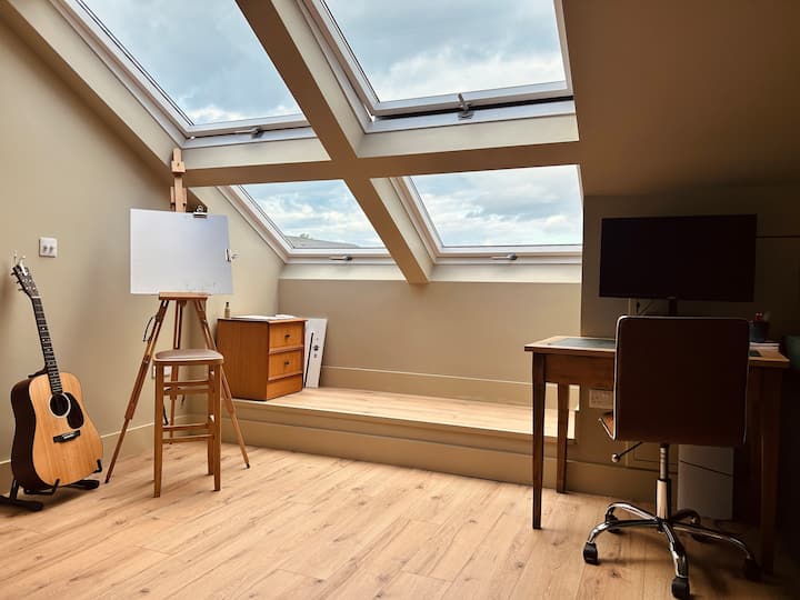 Bright 2-bed Home In Bray, Steps From The Sea - Greystones