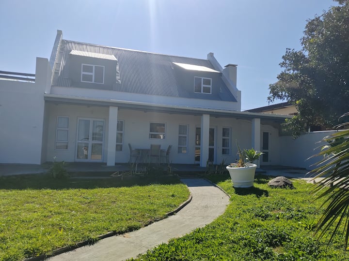 The Hawston Haven Beach Cottage - Fisherhaven
