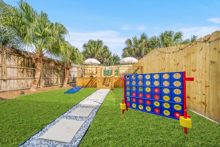 Disco Dolphin – Your Funky Beachside Haven In Pcb - Lower Grand Lagoon, FL