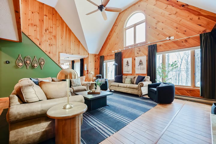 Spring Sale! Mt Snow-sauna, Game Room, Hot Tub - Dover, VT