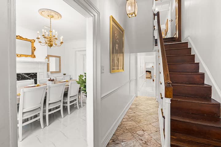 Newly Renovated White Home | Old Town | Driveway - Alexandria, VA