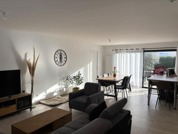 Maison De Plain-pied Pmr - 15 Minutes Du Circuit - Le Mans