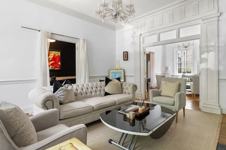 Stay Big, Pay 25% Less | 5br Historic Gem - Alexandria, VA