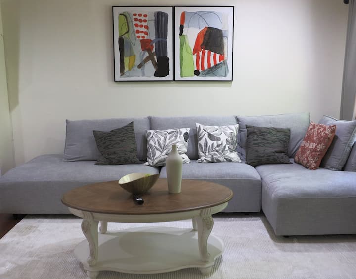 一室两厅的整个房源经典主卧套房,闹市中的宁静港湾 - Edmonds, WA