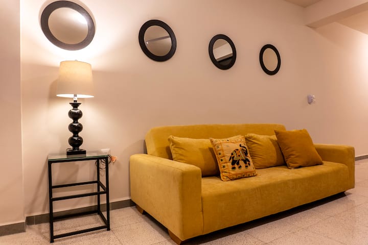 Lujo Y Diseño En El Corazón De León - León