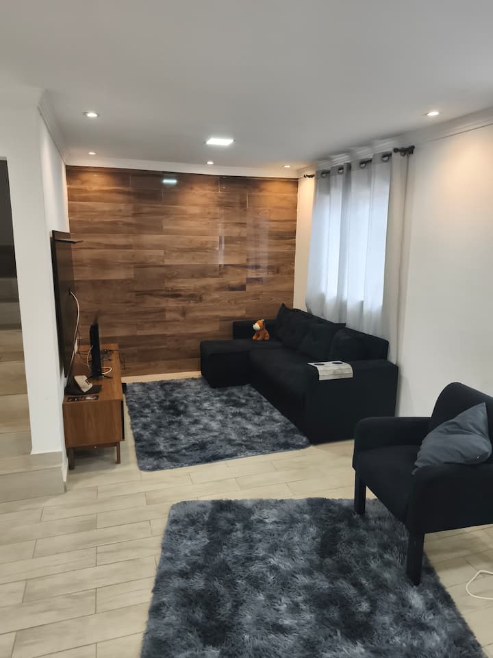 Sobrado Com 4 Quartos - Araucária