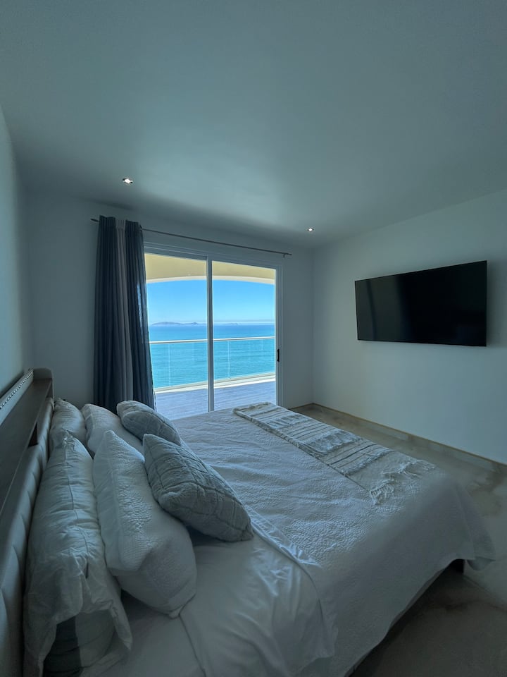 Luxury Condo; Hot Tub, Pool, Sauna, Beach Access - Rosarito