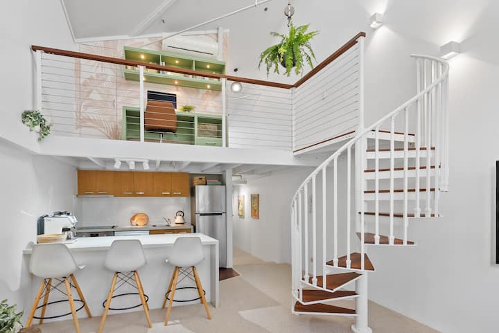 Stylish Teneriffe Loft In Iconic Woolstore - Balmoral