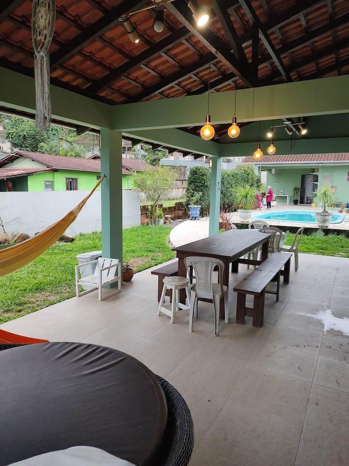 ÁRea De Festas Com Piscina. Somente Para Festas. - Joinville