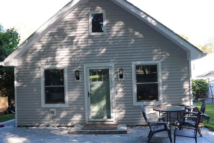 Modern House With Yard Brand New -Easy Nyc Commute - New Canaan, CT