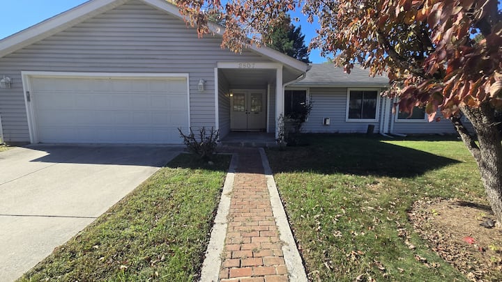 Quiet Comfort Home In Silver Spring - Highland, MD