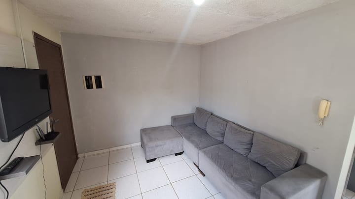 Apto Completo Próx. Ao Shopping Cidade Dos Lagos - Guarapuava