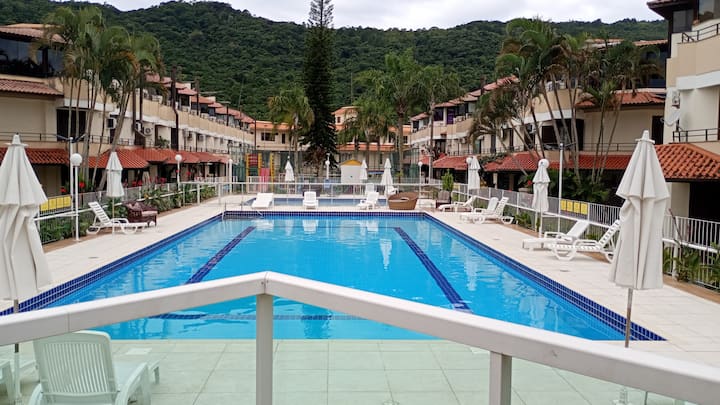 Condomínio Triplex Na Praia - Florianópolis