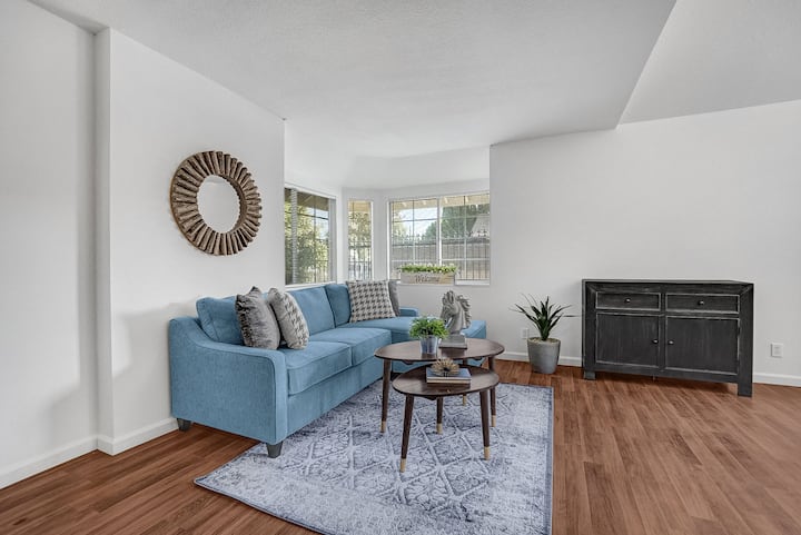 Disneyland Getaway | Modern & Relaxing Stay - West Covina, CA