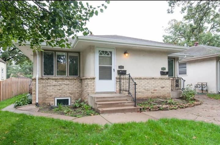 Minneapolis/edina Border Duplex, Great Location - Minneapolis, MN