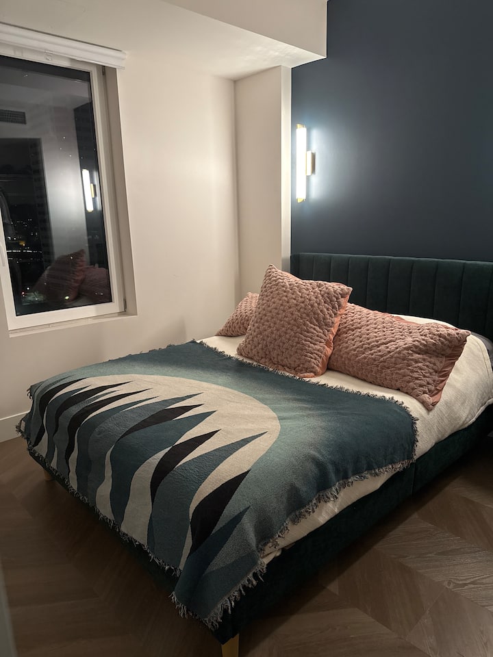 2 Bed 1 Bath Pet Friendly Apartment. Two Queen Bed - Oakland, CA