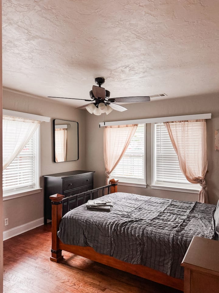 Peaceful Retreat Near The River - Redding, CA